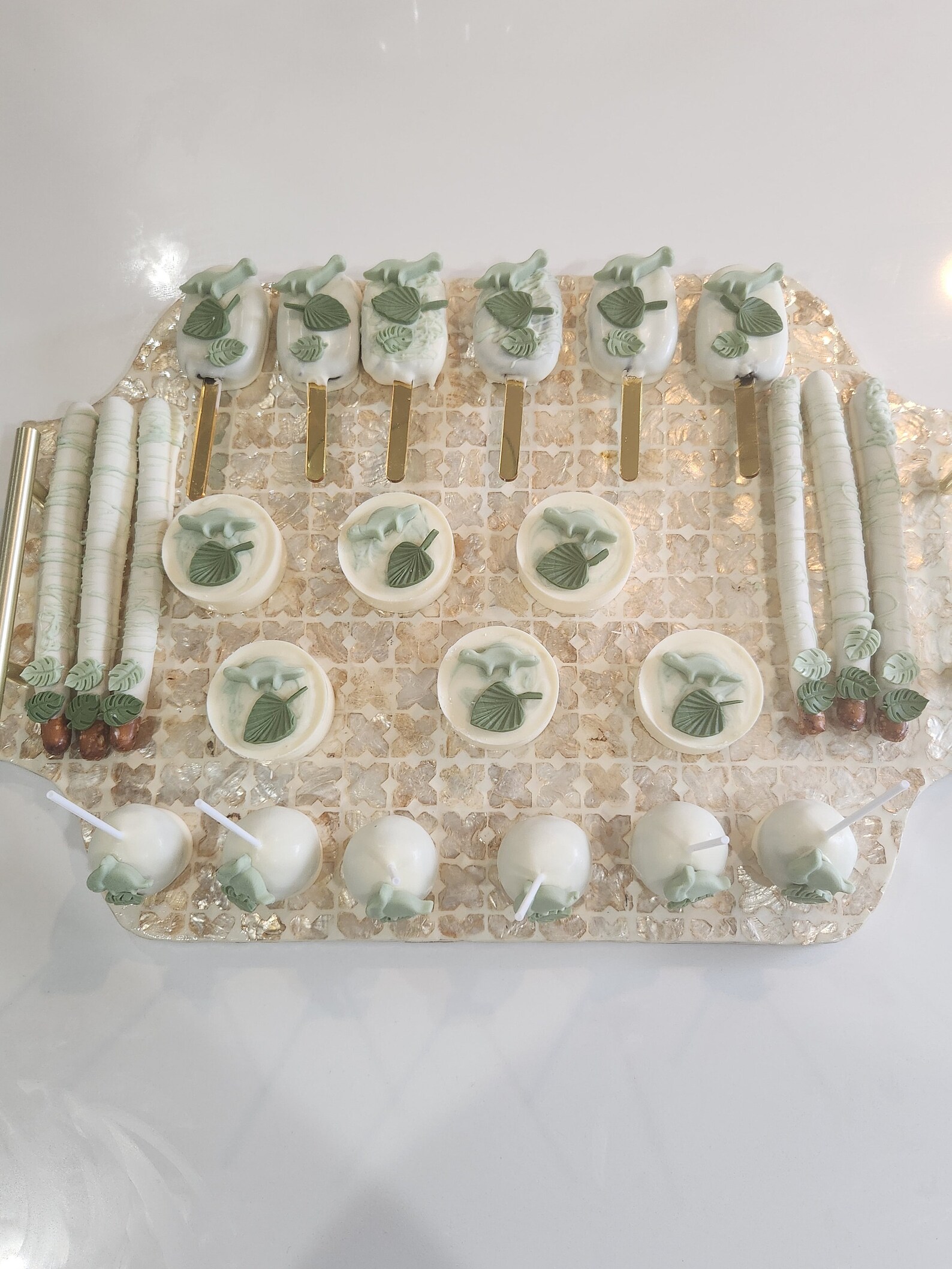 Dinosaur Chocolate Covered Oreos, Dino Chocolate Covered Oreos, Dino ...