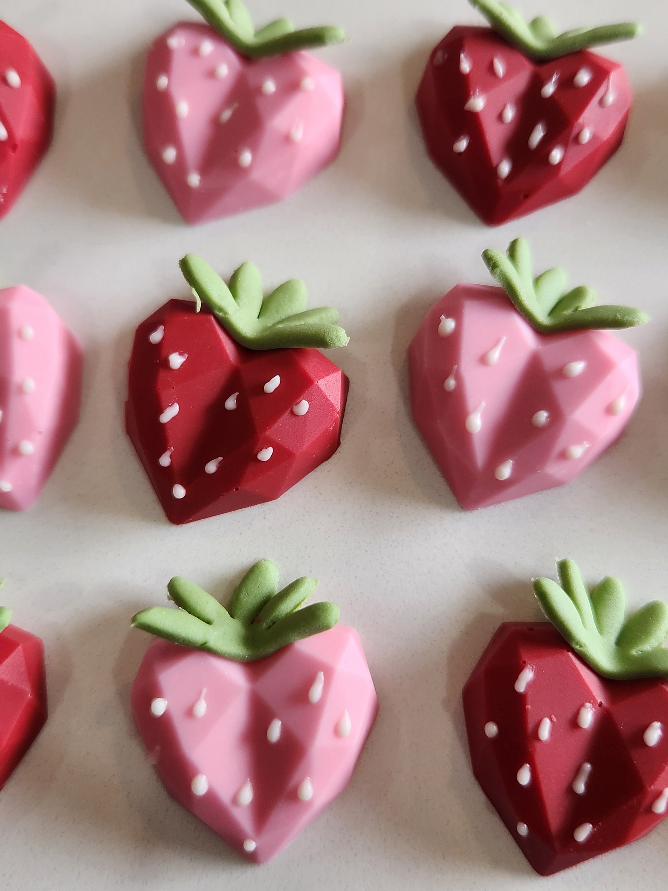 Strawberry Chocolate Covered Oreos, Berry Sweet Themed Chocolate ...