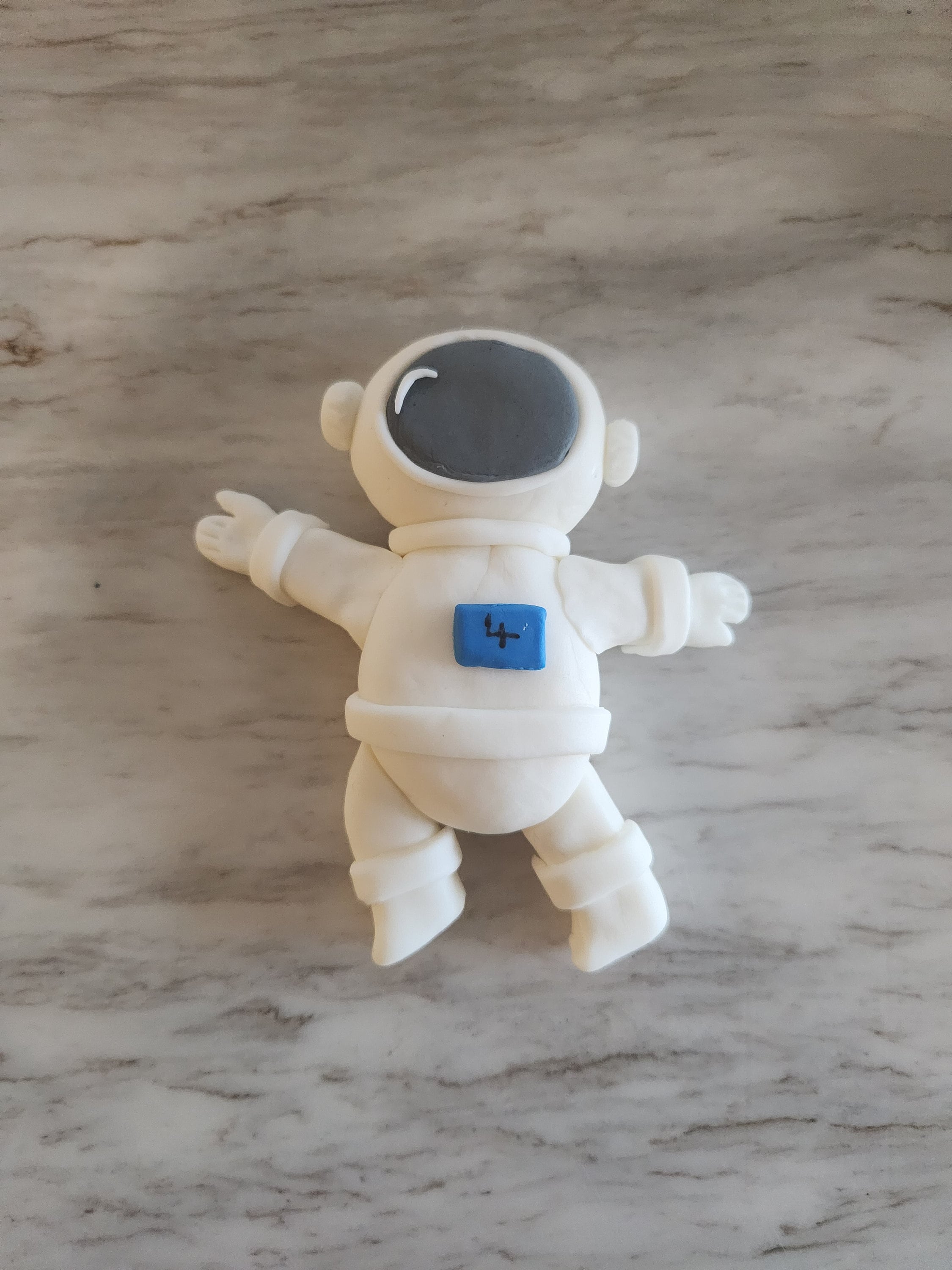 Astronaut and Rocketship Fondant Cake Topper, Space Party, Astronaut ...