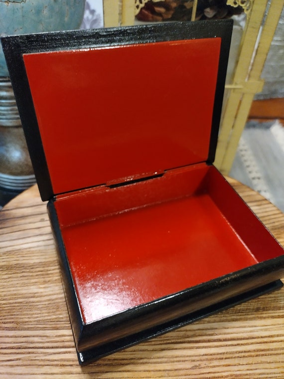 Russian Lacquer Miniatures from Fedoskino Village - Gem