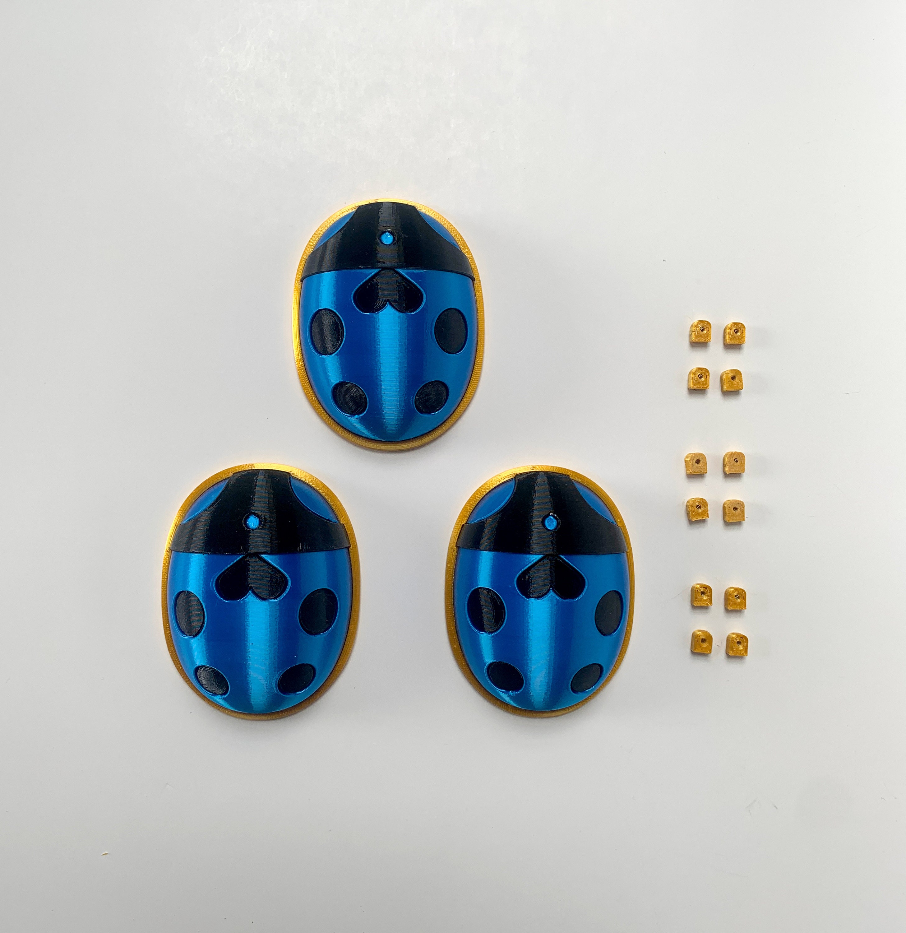 3d-printed Ladybug Brooches for Cosplayers - Etsy