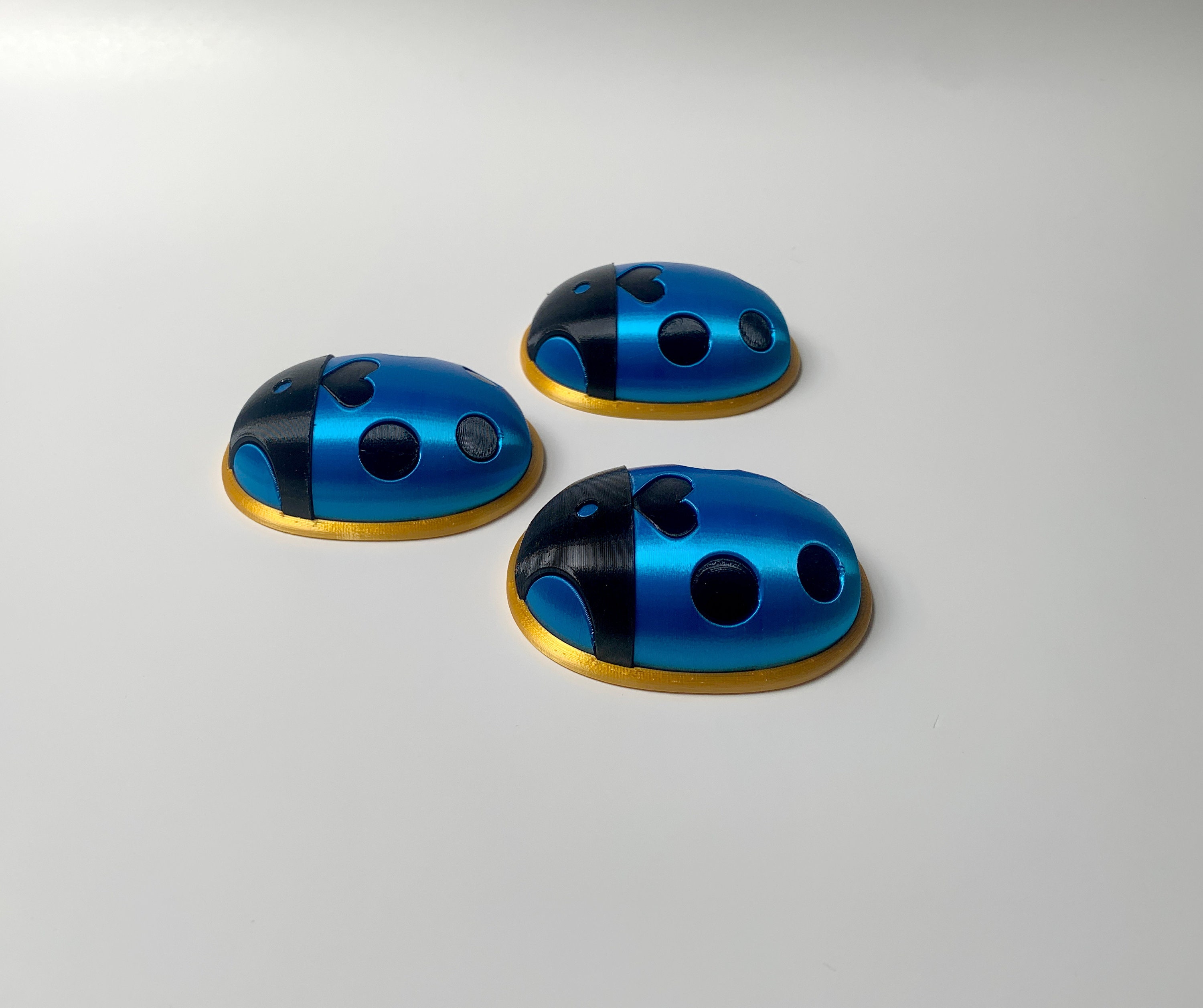3d-printed Ladybug Brooches for Cosplayers - Etsy