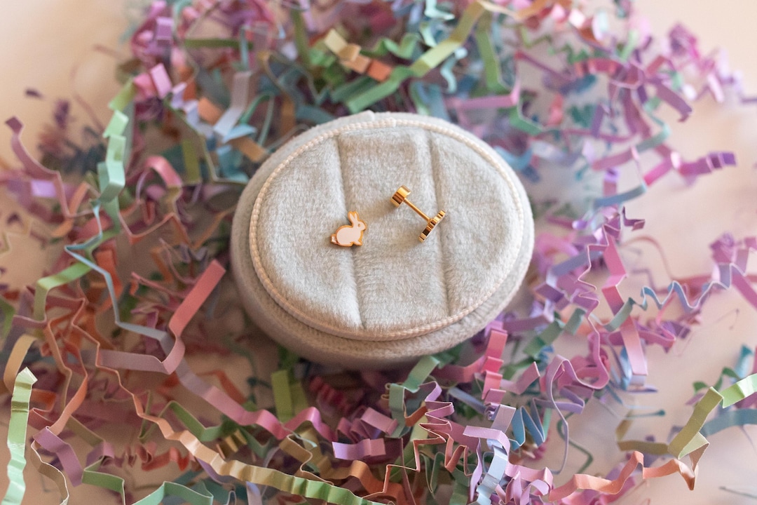 Bunny Rabbit Screw Back Earrings - Etsy