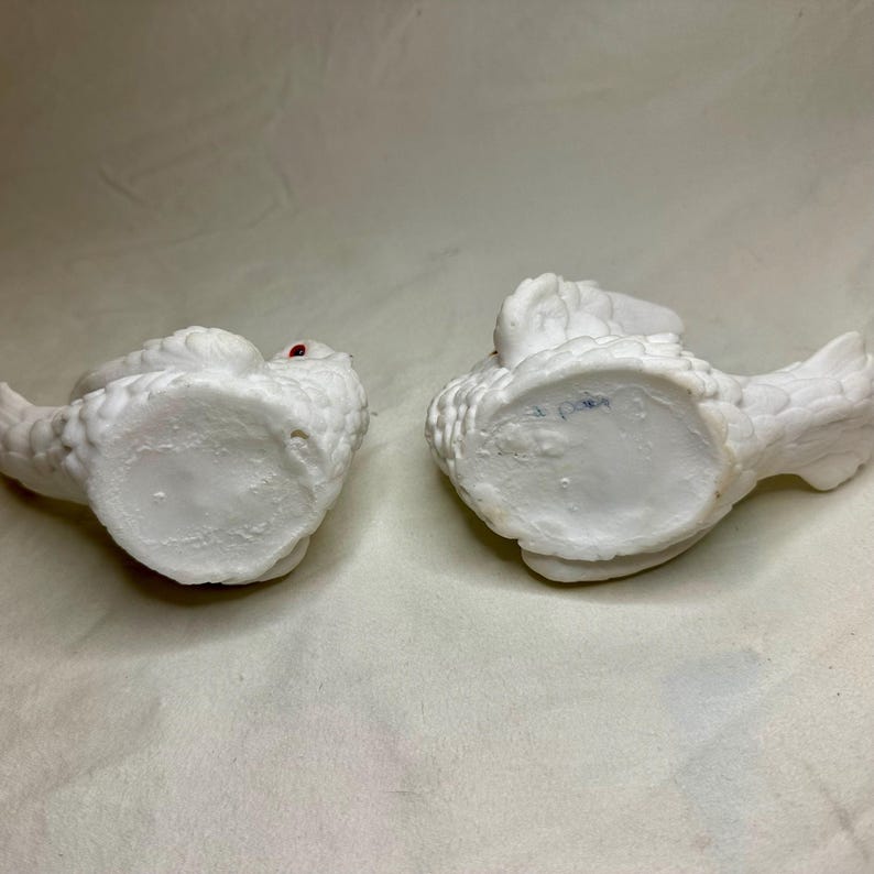 Vintage Red Eye White Dove Figurines, Italian Hand Carved Dove Figurines - Etsy