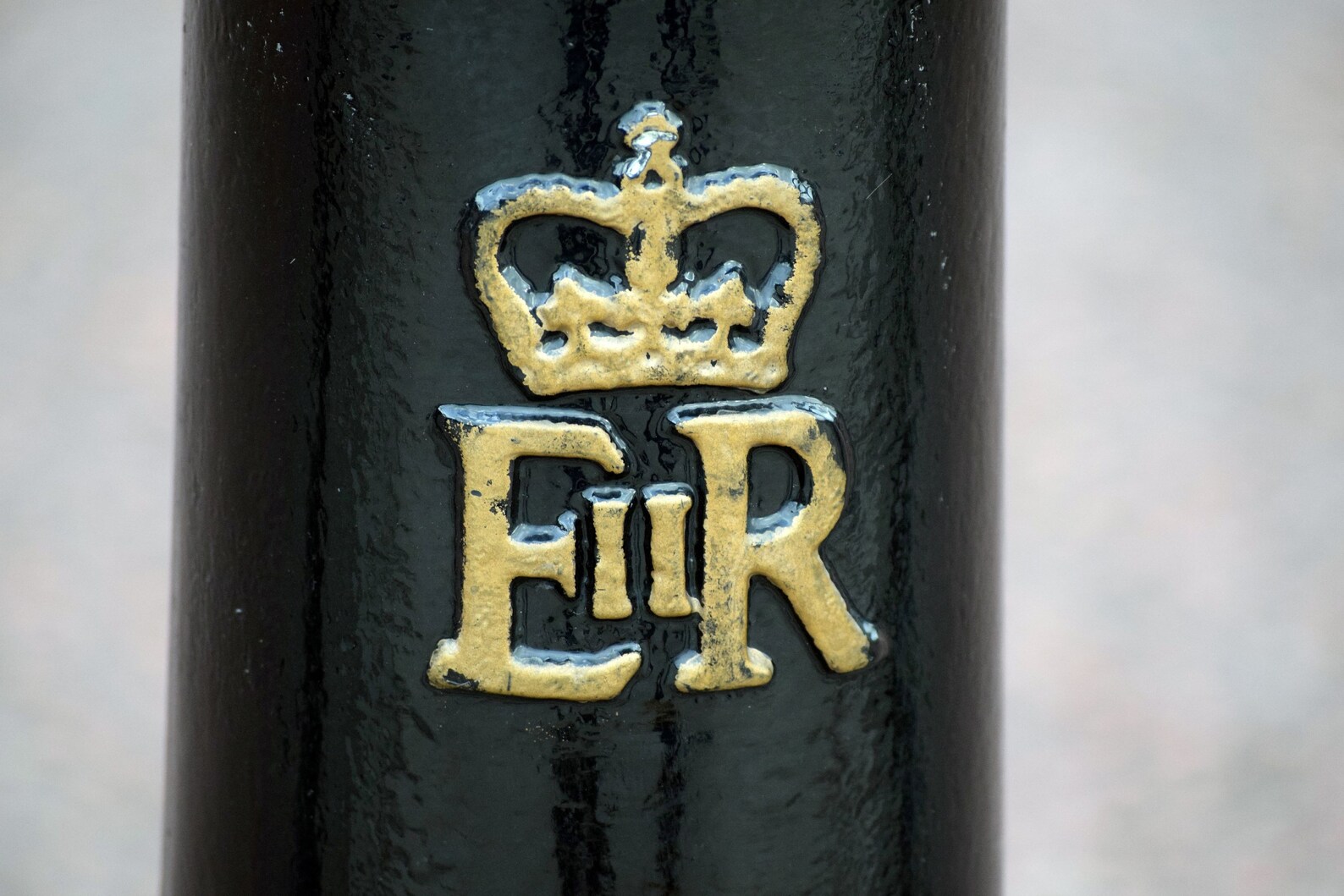 Photos of Queen Eliabeth II - Etsy