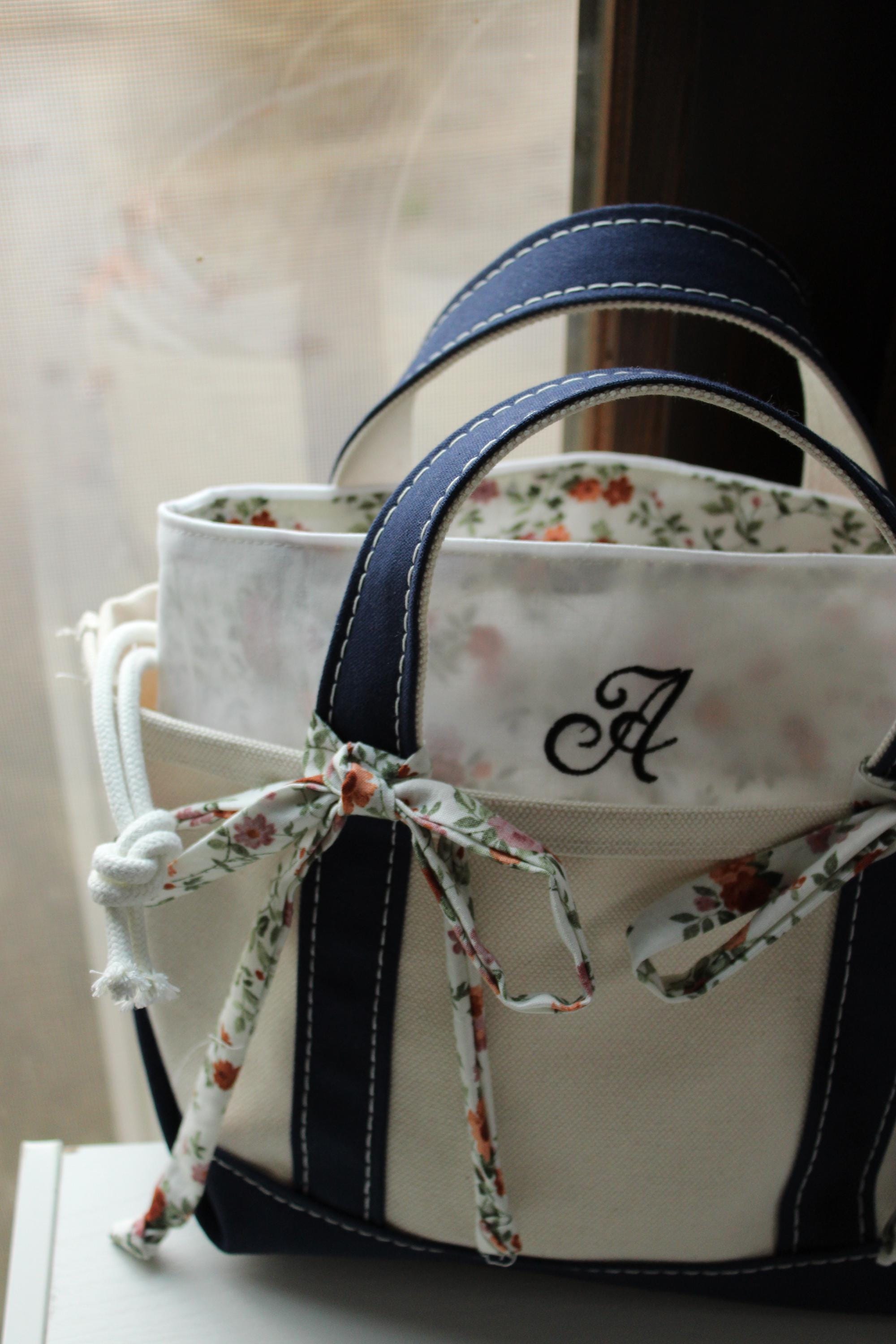 Custom Embroidered Boat Tote Insert, Reversible Liner With Bows - Etsy