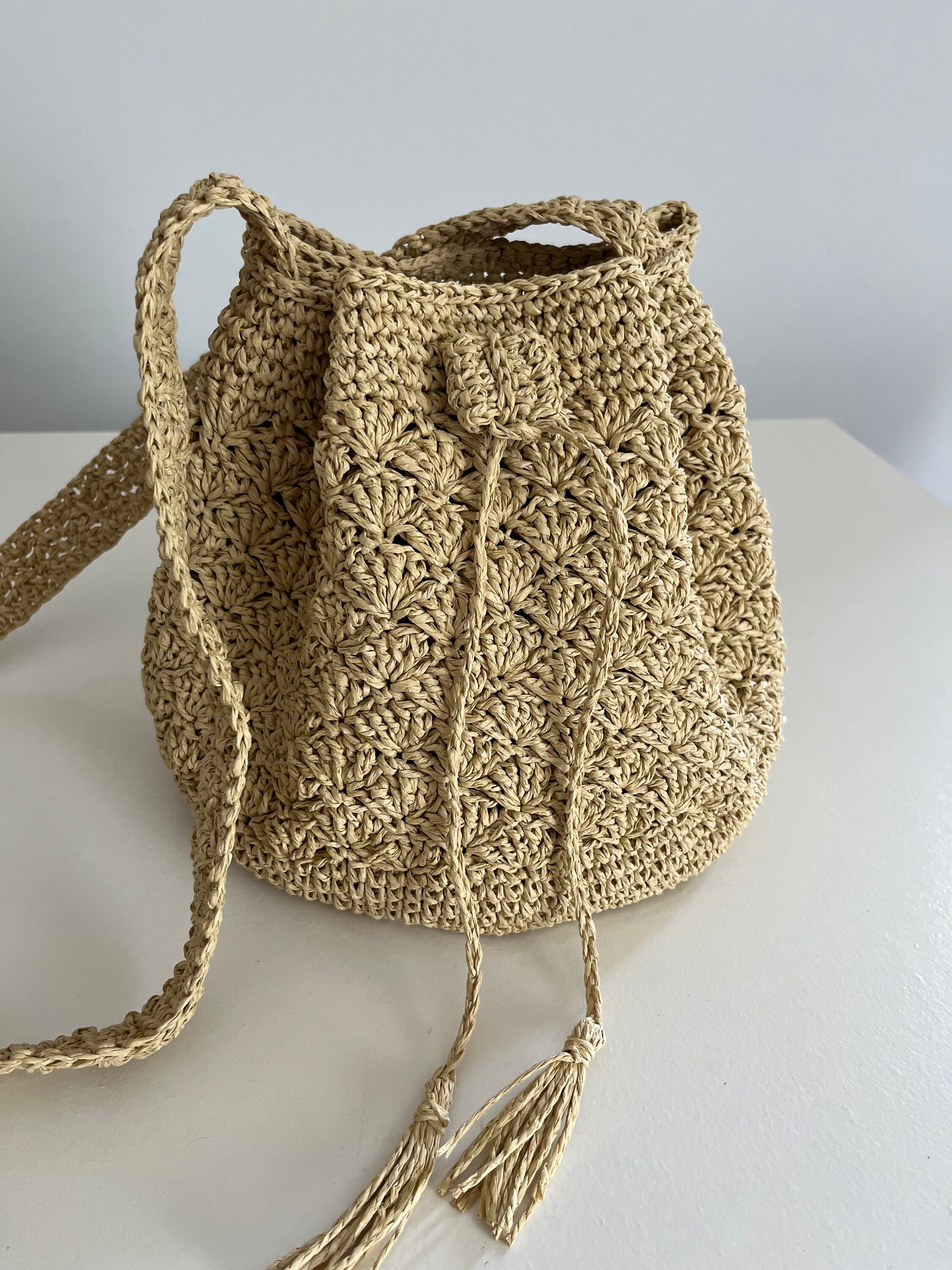 Crochet Raffia Drawstring Bag, Natural Raffia Yarn Crochet Bucket Bag ...