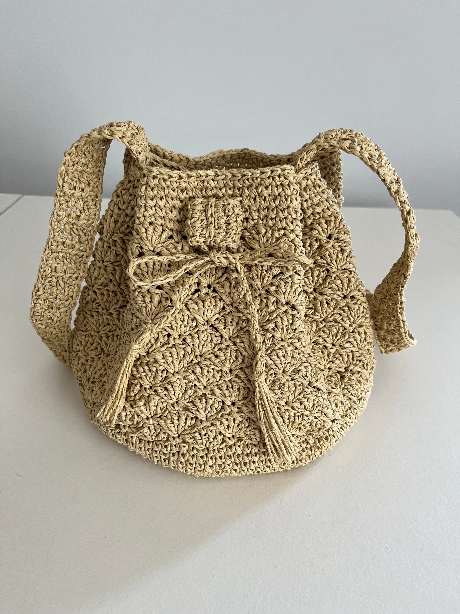 Crochet Raffia Drawstring Bag, Natural Raffia Yarn Crochet Bucket Bag ...