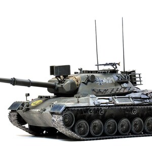 1:35 Scale Leopard 1 Bundeswehr Main Battle Tank - Etsy