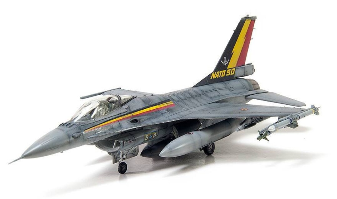 1:72 Scale General Dynamics F-16A Block 20 MLU Fighting Falcon - Etsy