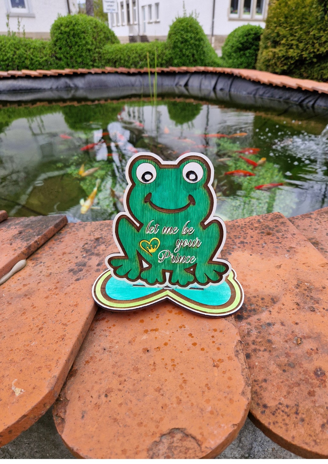 Kiss the Frog DXF File - Etsy