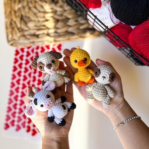 Crochet Duck Pattern, Amigurumi Keychain, Crochet Animals, Keychain ...