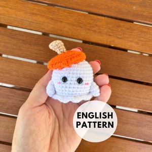 Crochet Ghost Keychain Pattern: Amigurumi Halloween Decor (PDF Pattern ...