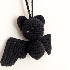 Little Bat Crochet Pattern: Halloween Amigurumi Keychain (PDF Pattern ...