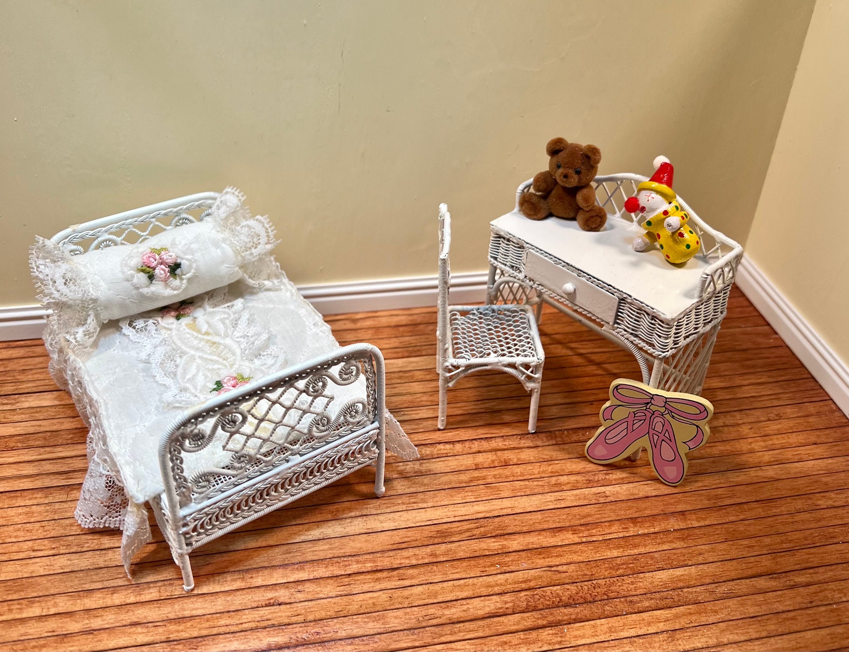 White Rattan Wicker Bedroom Furniture