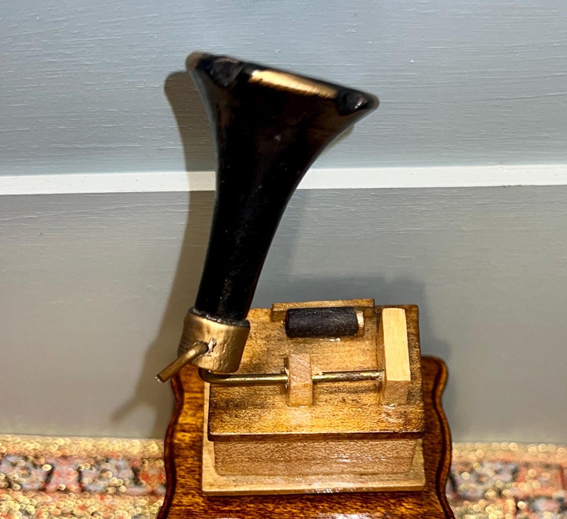 Shackman Gramophone With Adjustable Horn. Dollhouse Scale 1:12. - Etsy