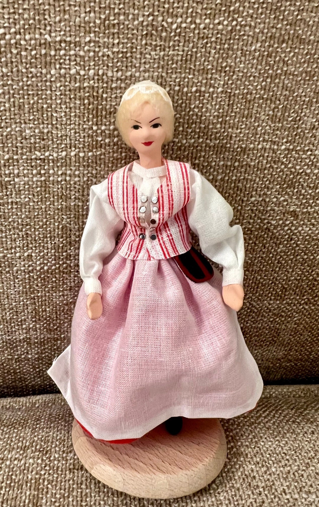 Handmade Finnish Regionally Dressed Doll. Beautiful Detail & Excellent ...