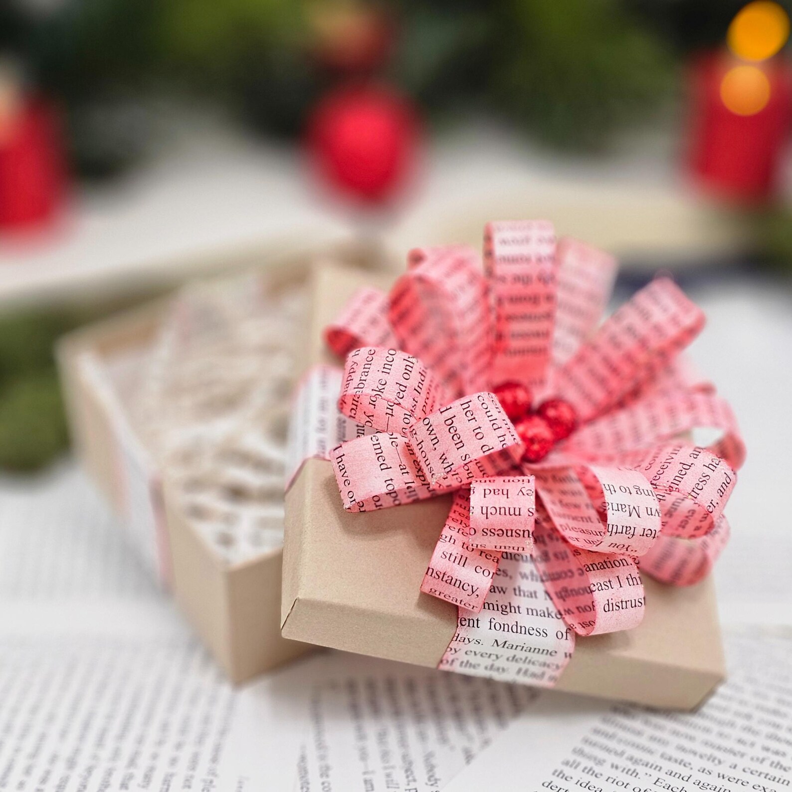 Book Page Gift Box With Holiday Holly Bow - Etsy