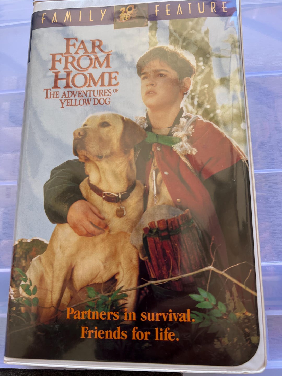 Vintage 1995 VHS Fox- Far From Home the Adventures of Yellow Dog-video ...