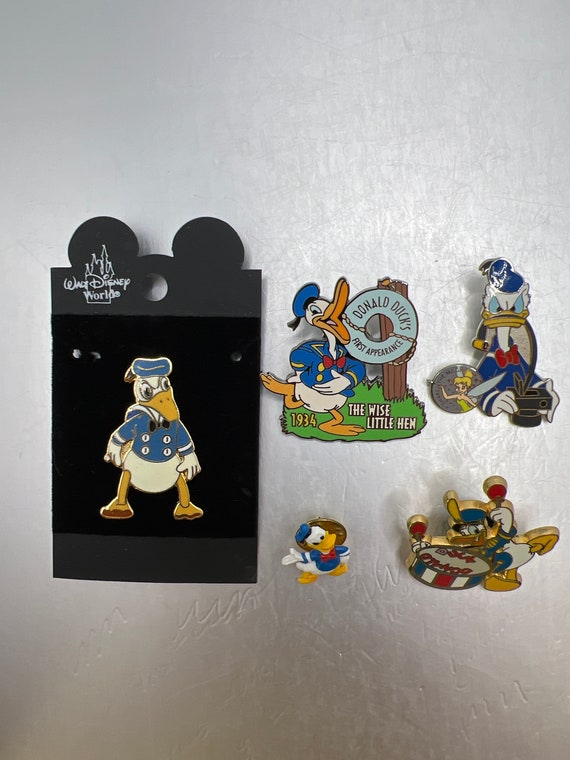 Donald Duck and Friends Tie Pin Collection-Lot of 12 - Gem