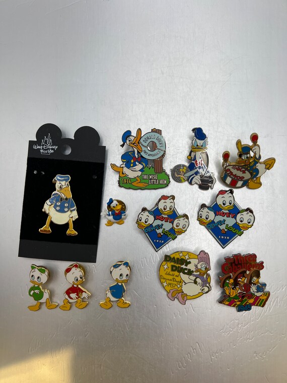 Donald Duck and Friends Tie Pin Collection-Lot of 12 - Gem