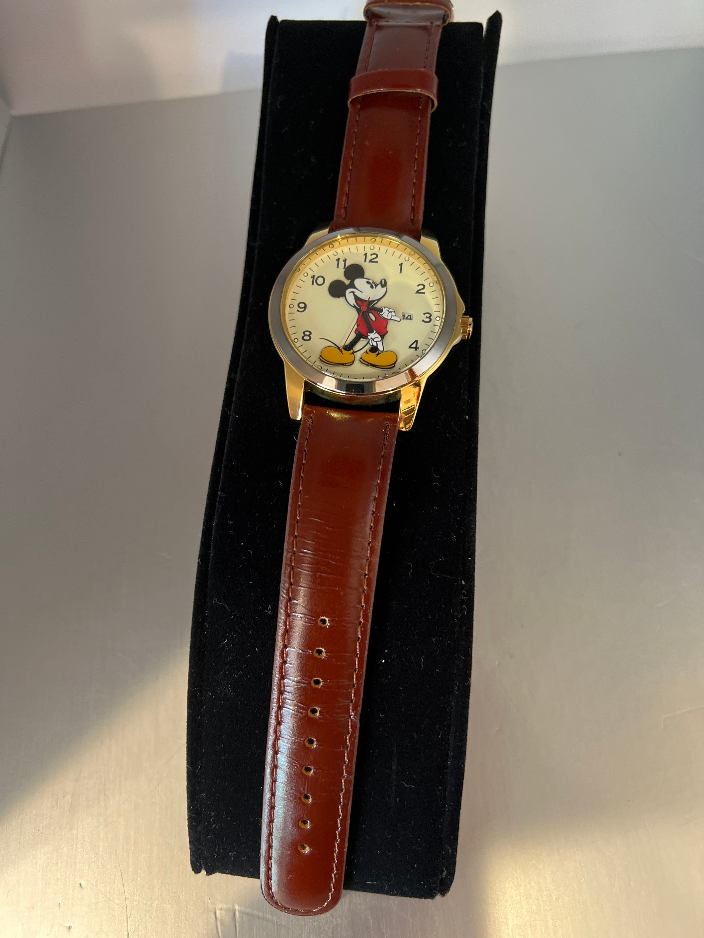 Vintage Large Face Mickey Mouse Watch With Calendar-sii Marketing ...
