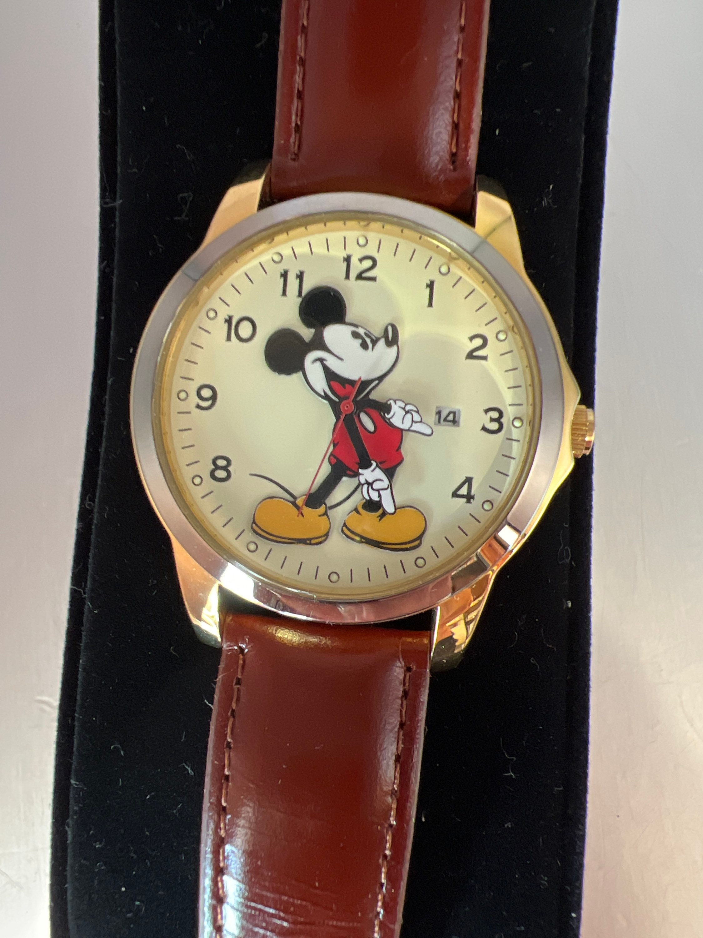 Vintage Large Face Mickey Mouse Watch With Calendar-sii Marketing ...