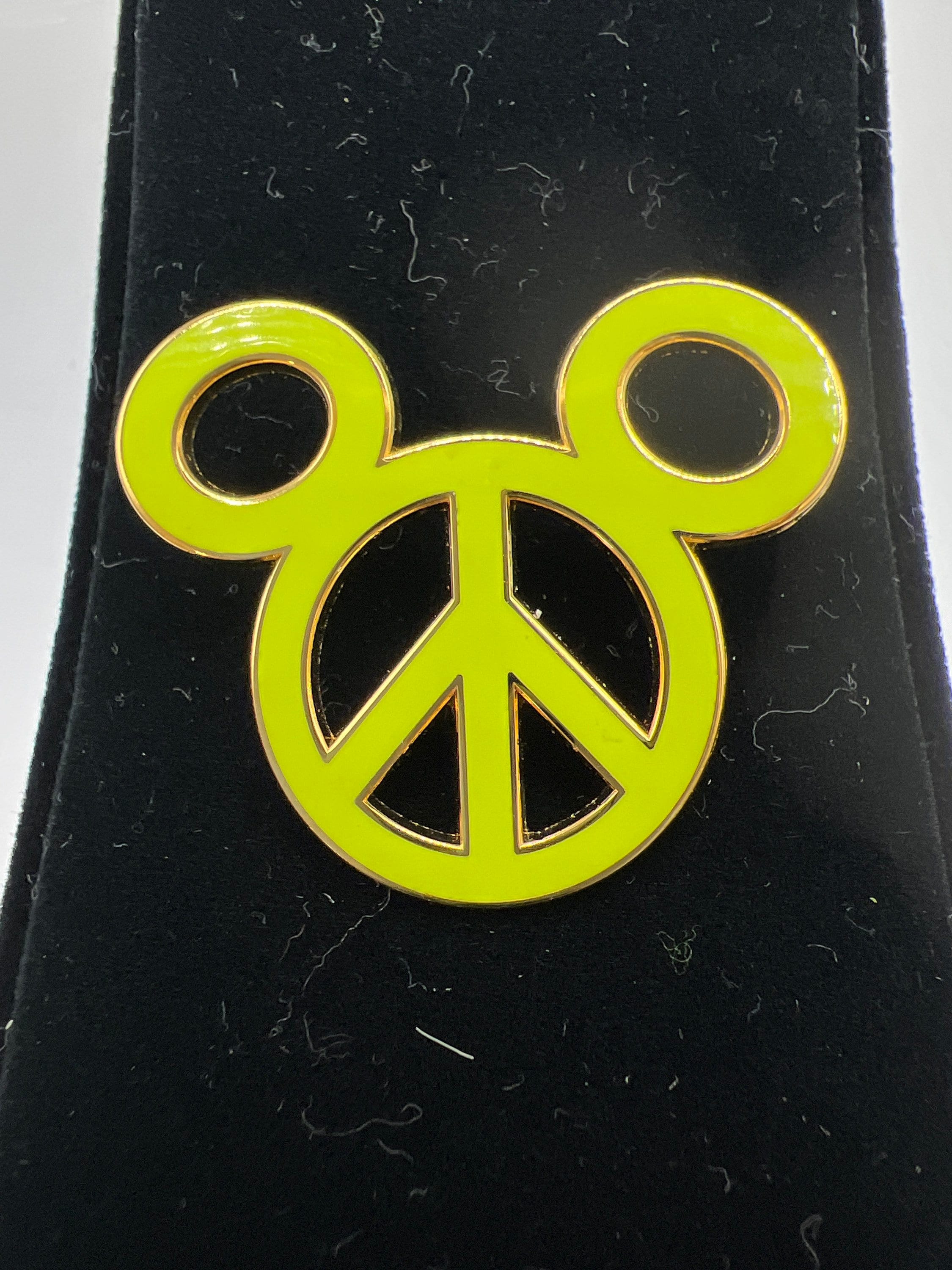 Disney Mickey Mouse Head Peace Sign - Etsy