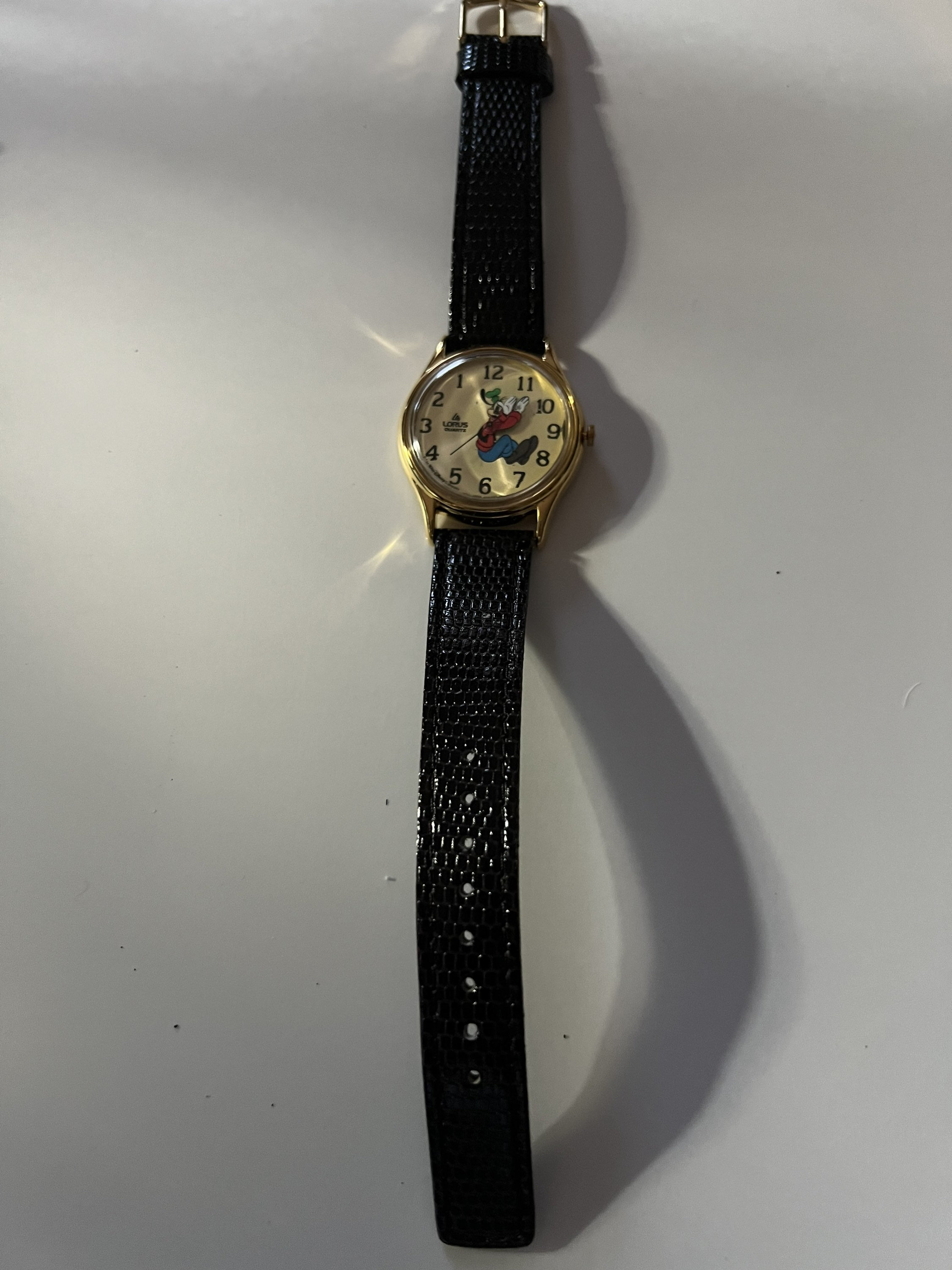 Walt Disney Lorus Backwards Goofy Watch - Etsy