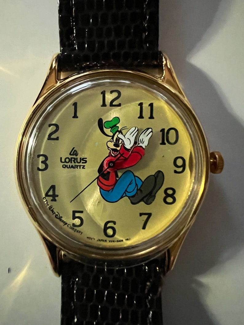Walt Disney Lorus Backwards Goofy Watch - Etsy