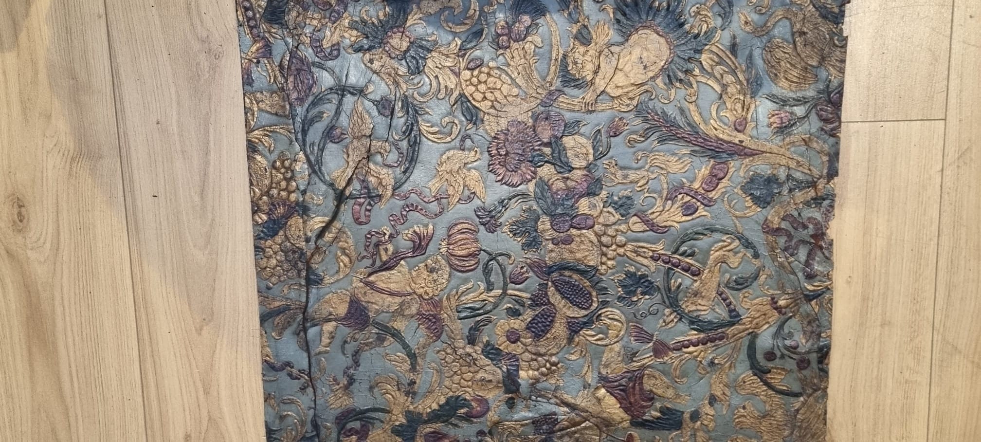 Authentic Gilded/gold Leather Wallpaper 17th Century (goudleer) - Etsy