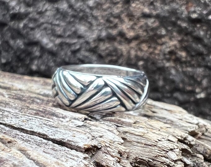 Vintage Estate Decorative Silver Band Ring - Etsy