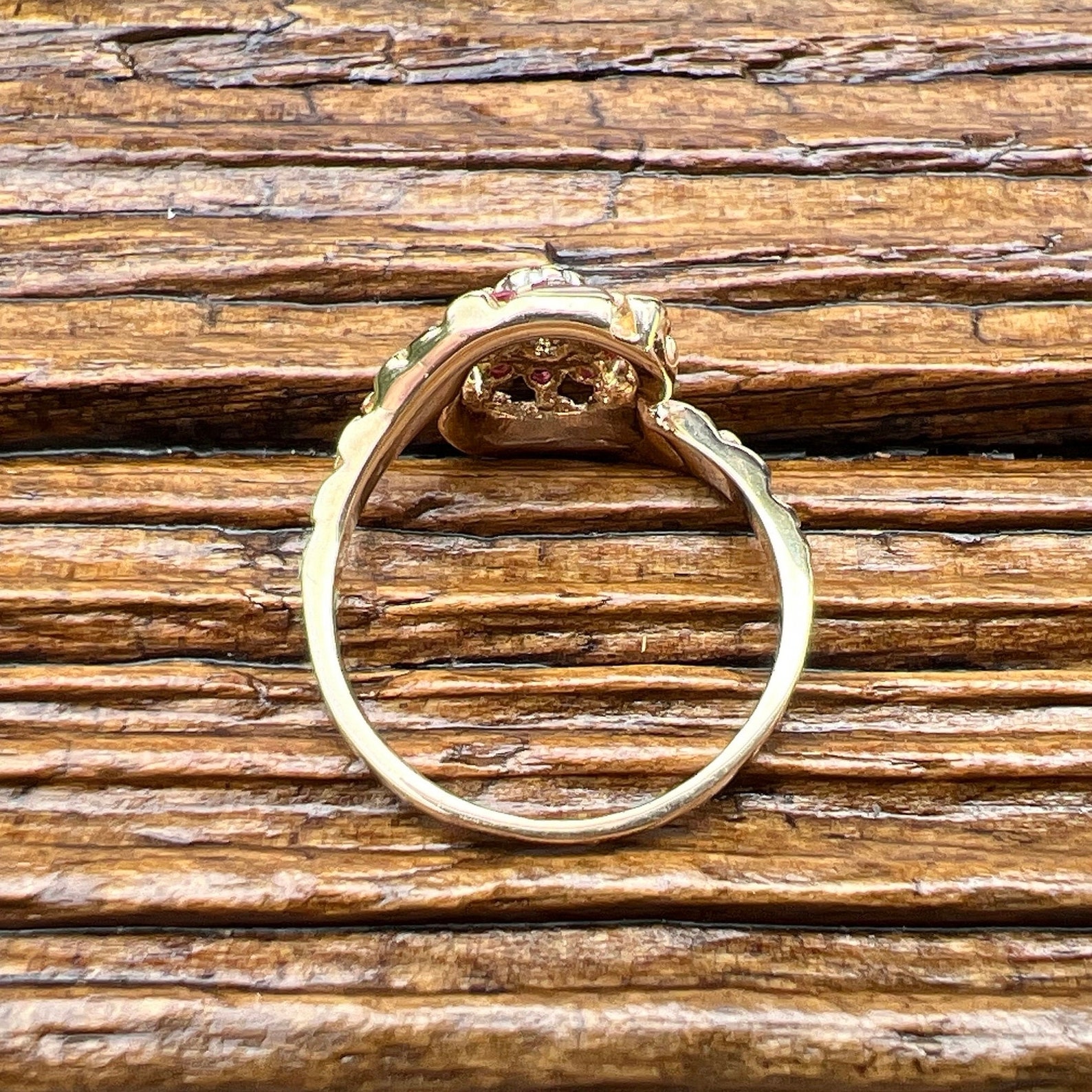Rubies and Diamond 14k Yellow Gold Nugget Flower Ring - US Size 5.5 ...