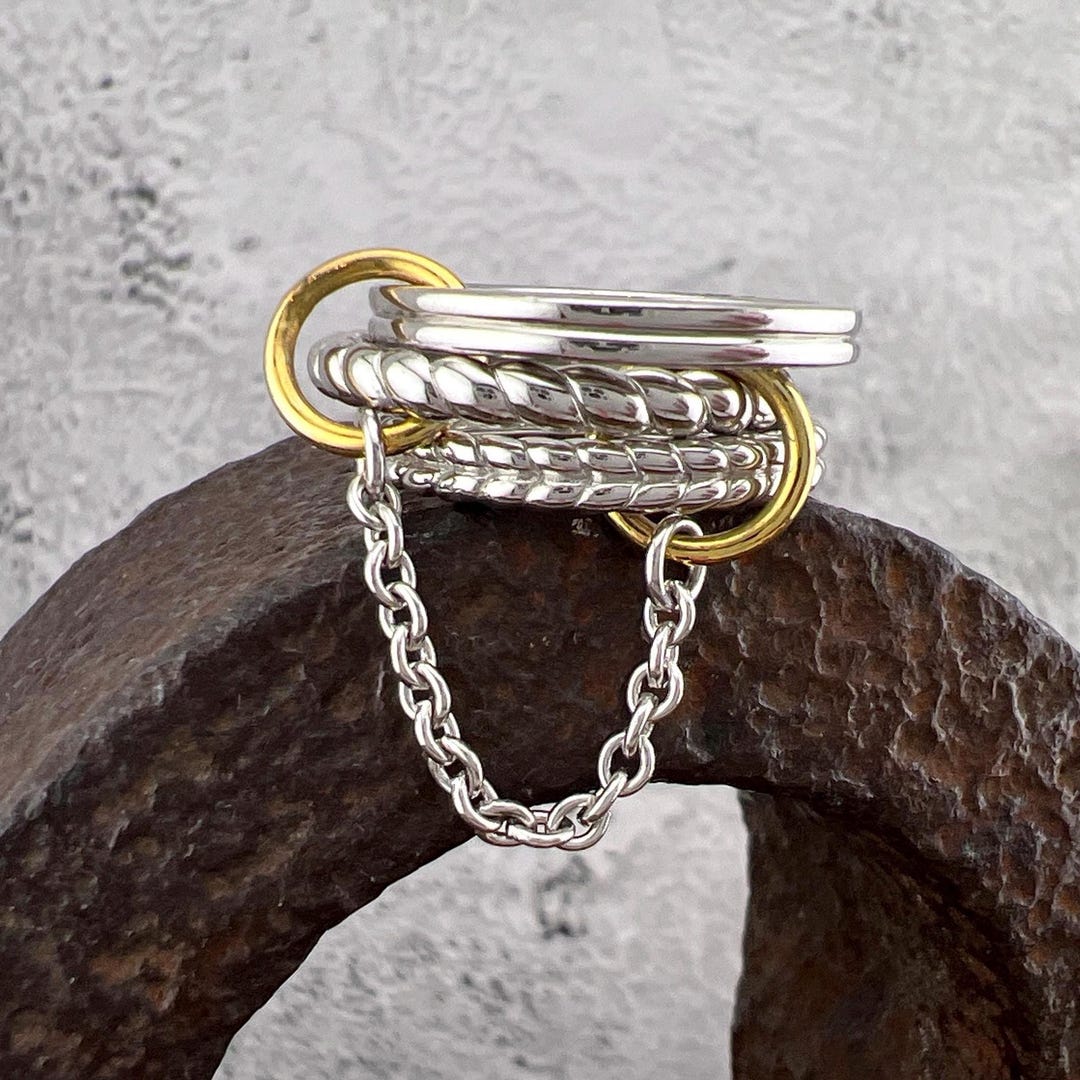 Judith Ripka Vienna 3 Rings With Chain Attachment 925 Sterling Silver Ring - Equestrian - US ...