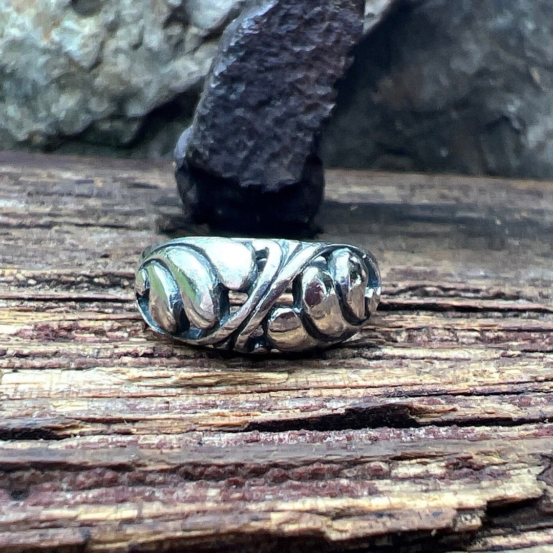 Vintage Estate Decorative Wavy Scroll Dome 925 Sterling Silver Band ...