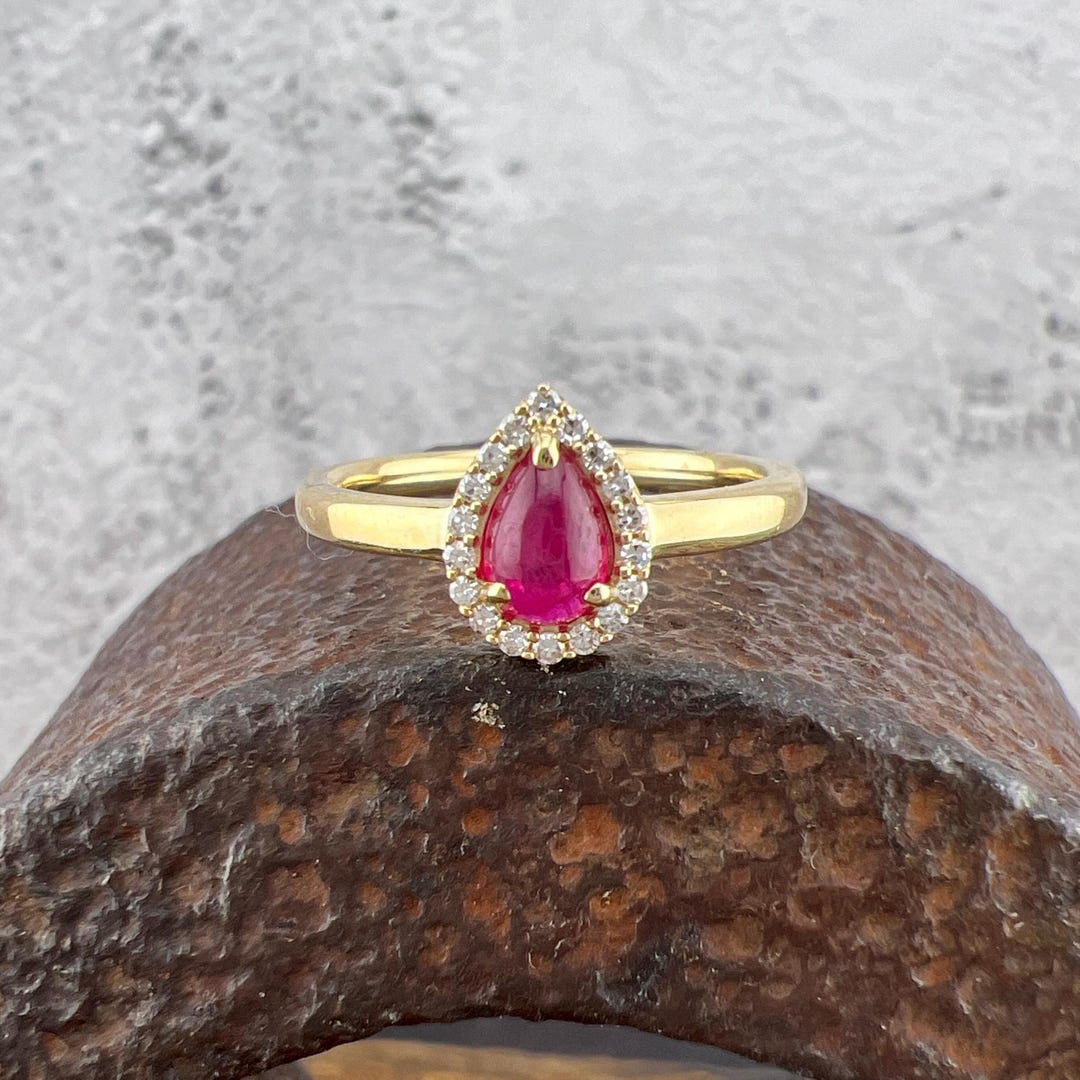 10k Yellow Gold Ruby Cabochon Ring With Diamond Halo - US Size 6.75 - Etsy