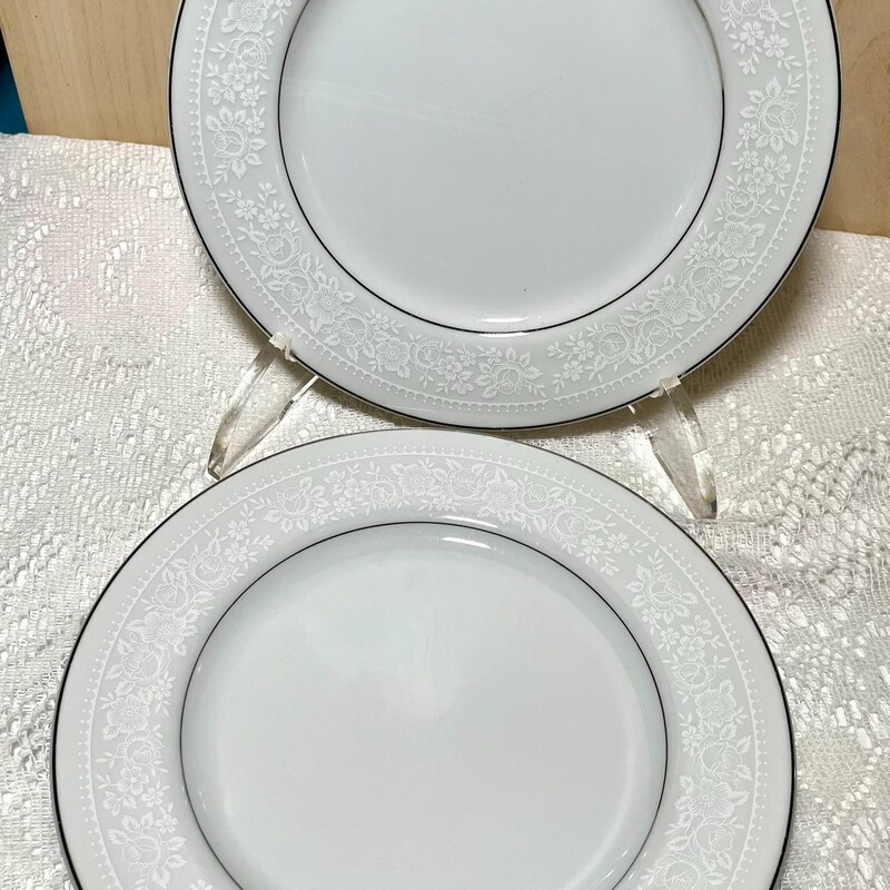 Raised Dots Plate - Etsy