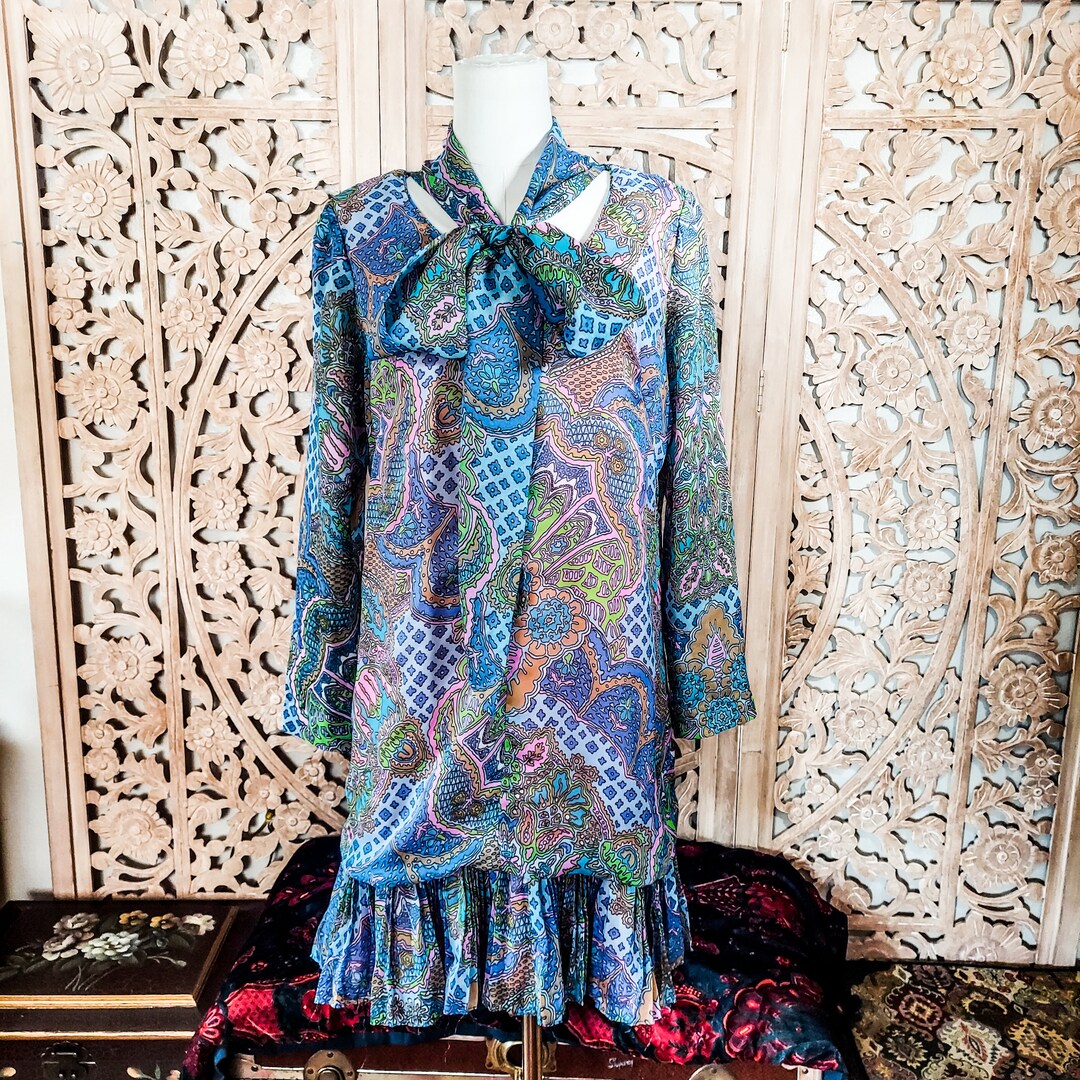 Vintage 1960s Paisley Drop Waist Pussybow Flapper Mini Dress 60s ...
