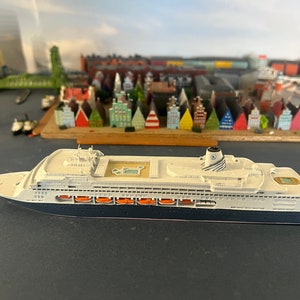 Volendam - 1/1250 Cruise Ship Model - CMKR 88 - Holland America Line - Etsy