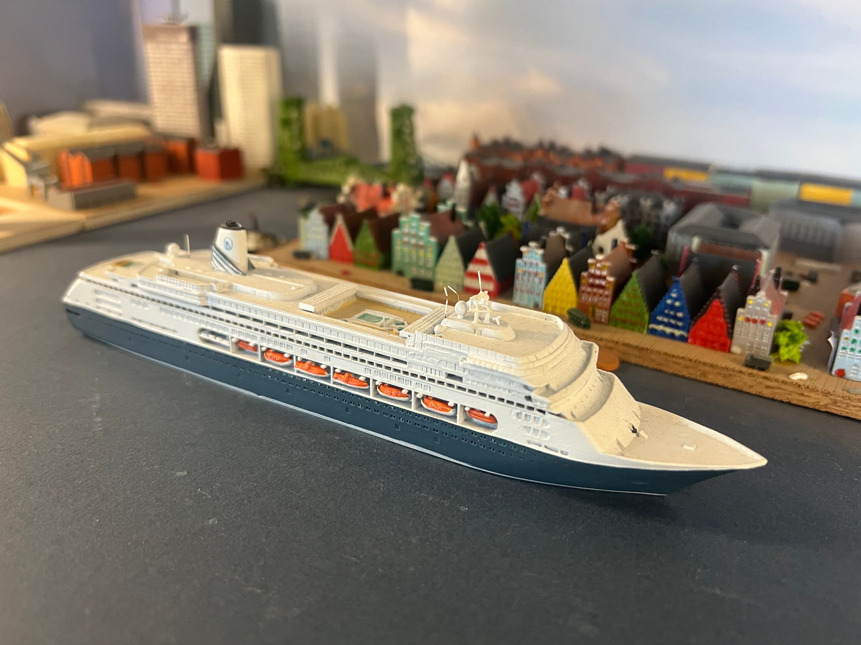 Volendam 1/1250 Cruise Ship Model CMKR 88 Holland America Line - Etsy