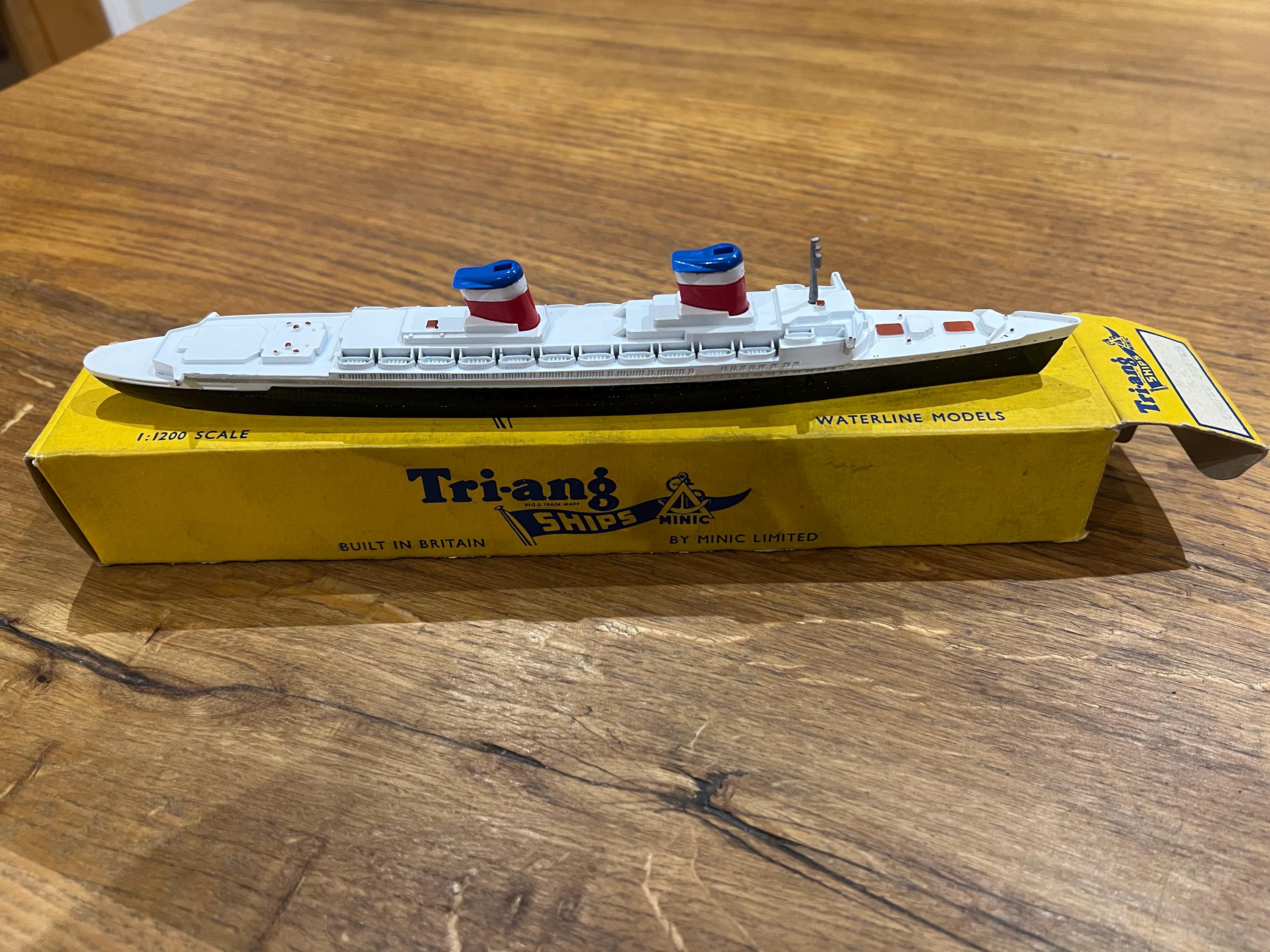 SS United States - 1/1250 1/1200 Cruise Ship Ocean Liner Model - Triang ...
