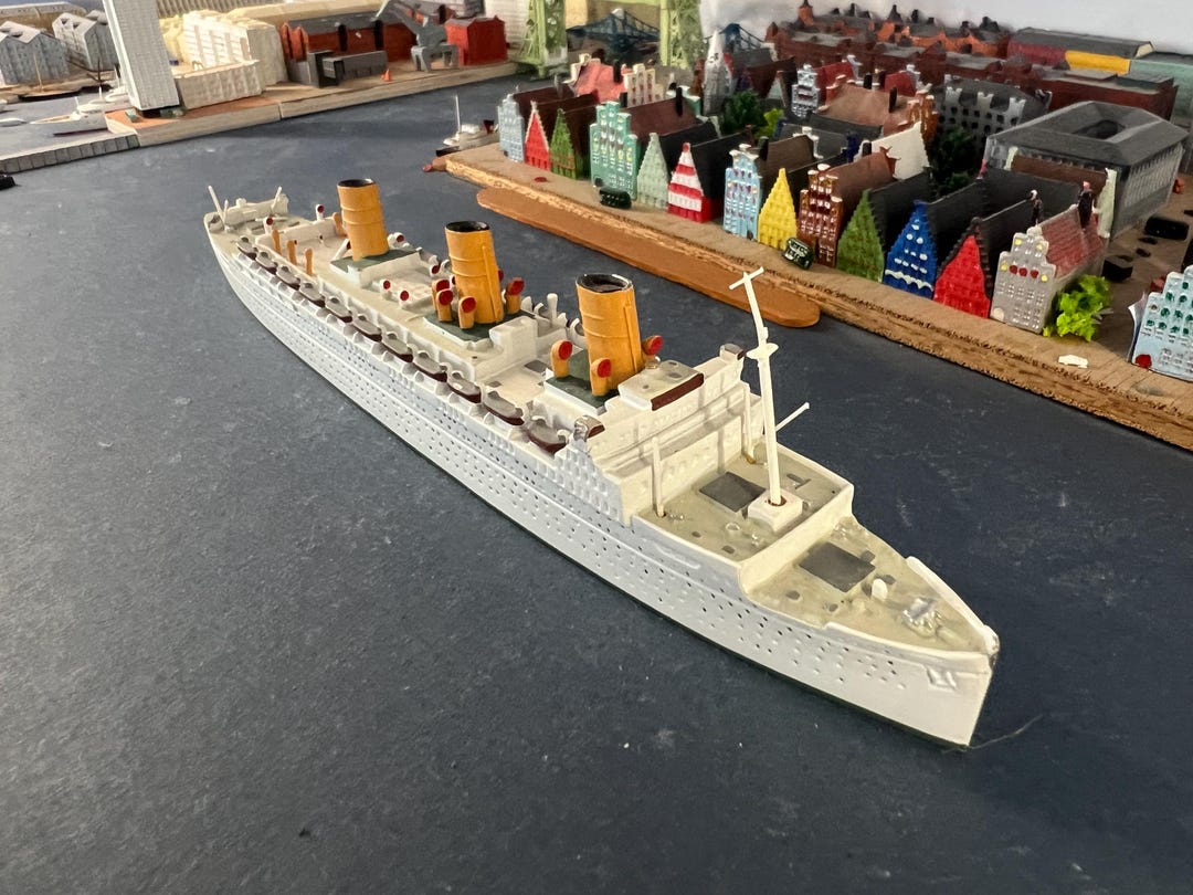 Empress of Britain - 1/1250 Scale Cruise Ship Ocean Liner Model ...