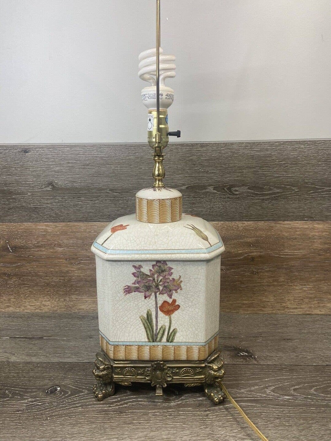 Vintage Wong Lee 1895 Brass Footed Lion Head Porcelain Table Lamp 26”tall - Etsy