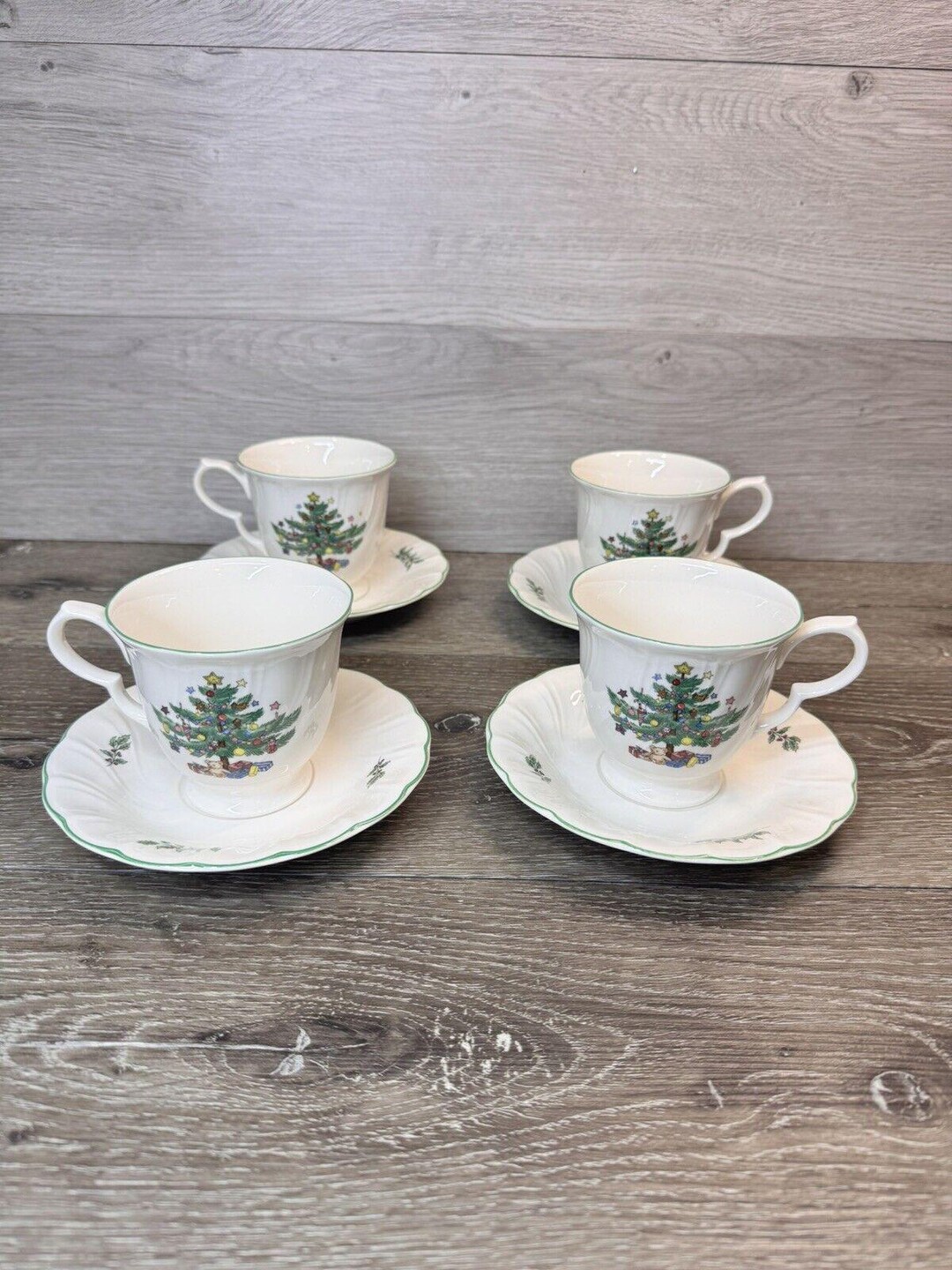Nikko HAPPY HOLIDAYS Tea Cup and Saucer Christmas Tree Japan~ Set of 4 ...