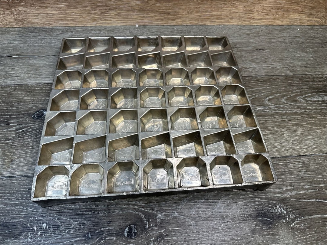 Vintage KING KUP Chocolate Mold Primitive Industrial Metal Mold 13x12 ...