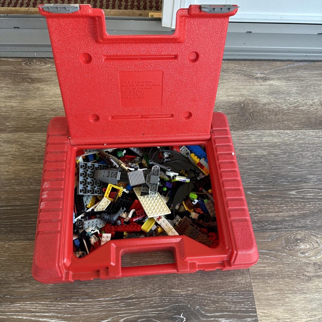 Vtg 1985 Lego Red Carrying Case Plastic Storage Box With 2.2 Lb LEGOS ...
