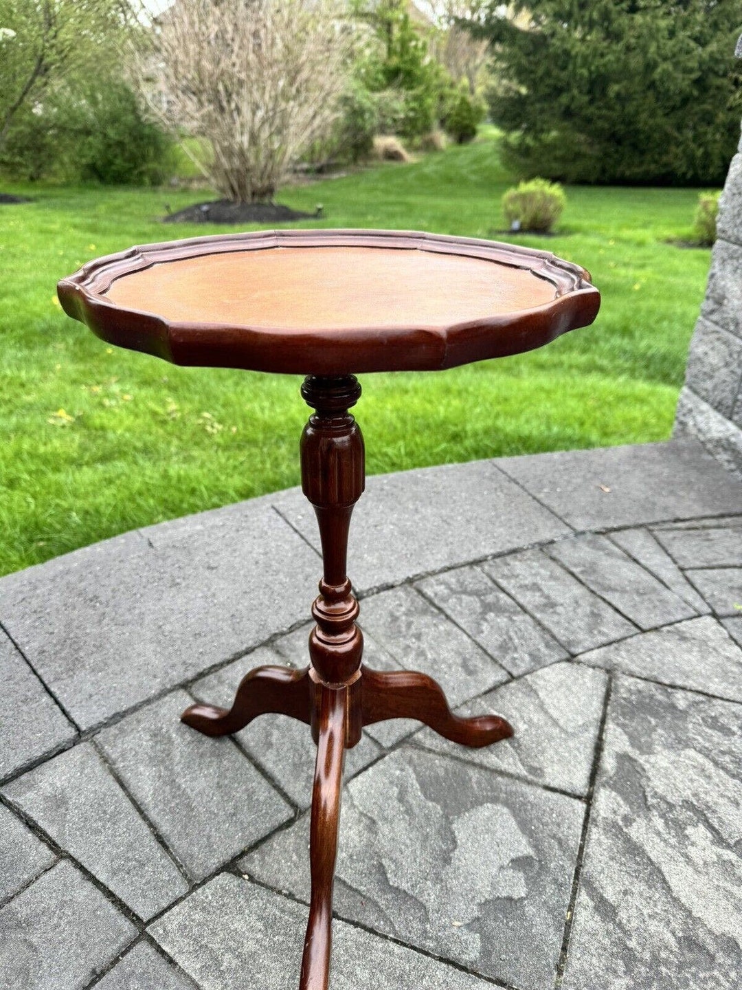 CHIPPENDALE Vintage Mahogany Pie Crust Table/ Wine Table Leather Top ...