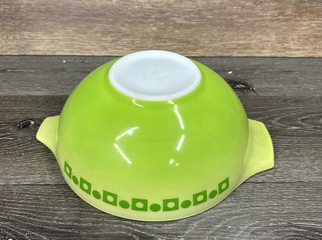Vintage Pyrex Cinderella Mixing Bowl Green Dots and Squares 444, 4 ...