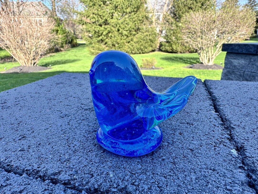Vintage 1993 LEO WARD Bluebird of Happiness Art Glass Bird Figurine ...