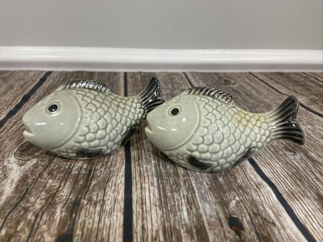 Vintage Ceramic Fish Fishing Salt and Pepper Shaker Set With Corks - Etsy